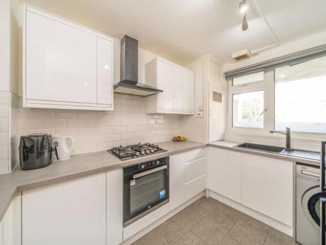 3 bedroom flat for rent in Thessaly Road, Lambeth, SW8