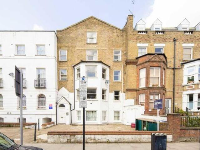 3 bedroom flat for rent in Tollington Park, London, N4