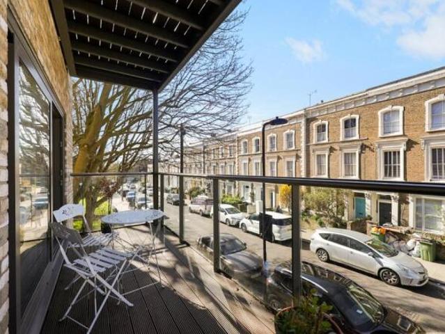 3 bedroom flat for rent in Town Apartments, 47 Allcroft Road, NW5