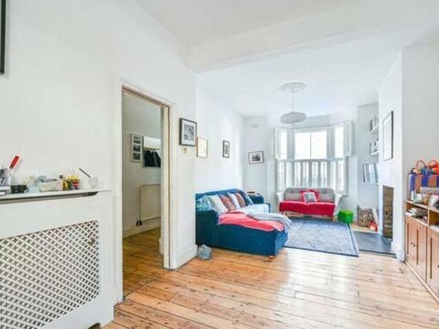 3 bedroom flat for rent in Trafalgar Street Elephant and Castle London SE17