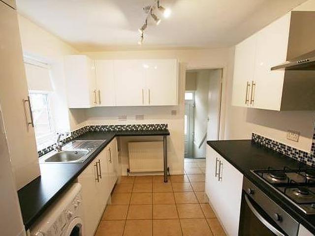 3 bedroom flat for rent in Trewhitt Road Heaton Newcastle Upon Tyne NE6