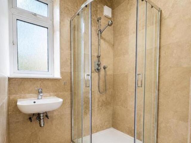 3 bedroom flat for rent in Trebovir Road, Earls Court, SW5