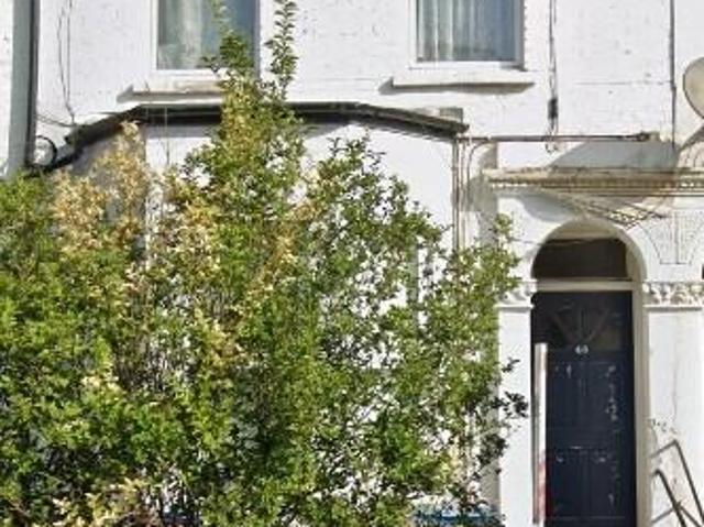 3 bedroom flat for rent in Tubbs Road, London, NW10
