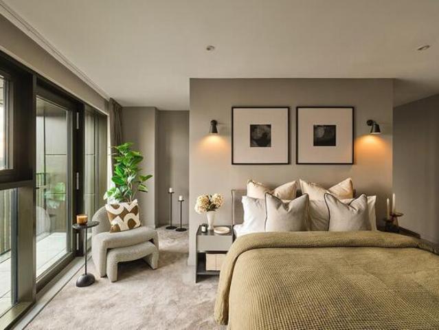 3 bedroom flat for rent in TURA, The Penthouse Collection, LS1