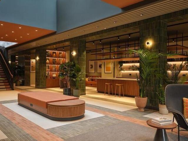 3 bedroom flat for rent in TURA, The Penthouse Collection, LS1