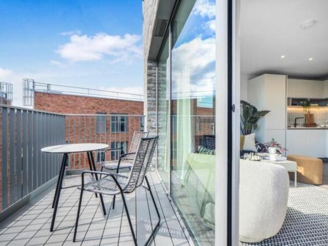 3 bedroom flat for rent in UNCLE, Deptford, SE8