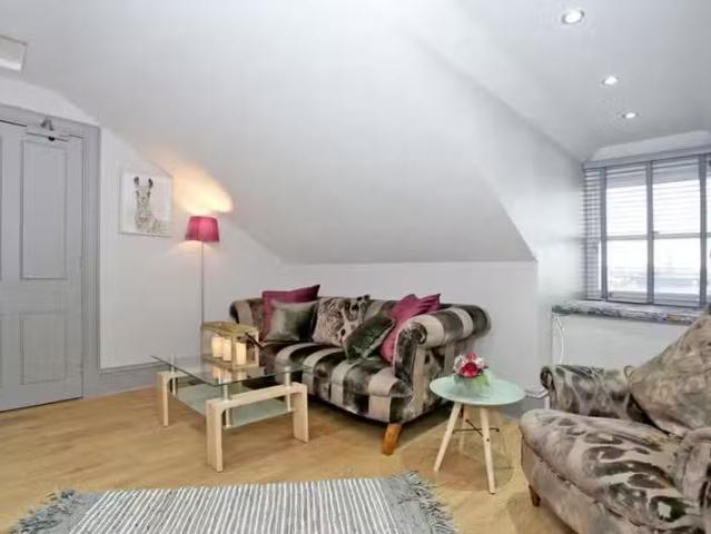 3 bedroom flat for rent in Union Street, Flat 3, AB10