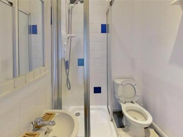 3 bedroom flat for rent in Upper Hermitage, Edinburgh, EH6