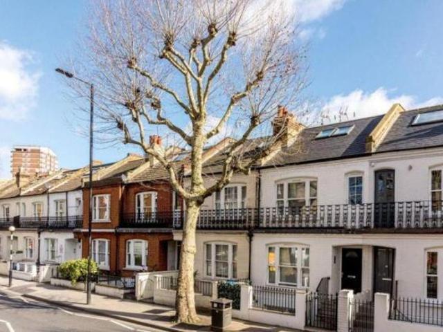 3 bedroom flat for rent in Wandsworth Bridge Road, SW6