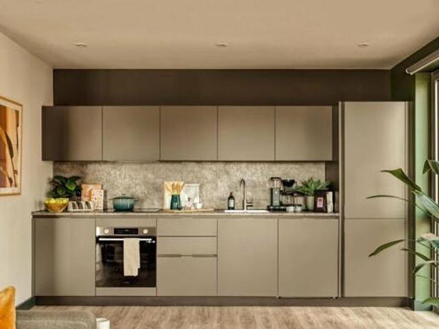 3 Bedroom Flat For Rent In Wandsworth