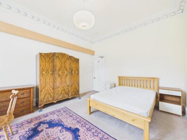 3 bedroom flat for rent in Warrender Park Terrace, Marchmont, Edinburgh, EH9