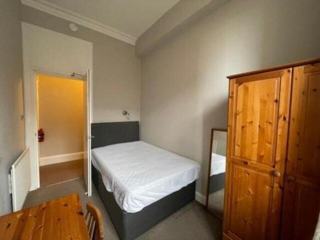 3 bedroom flat for rent in Warrender Park Road, Marchmont, EH9
