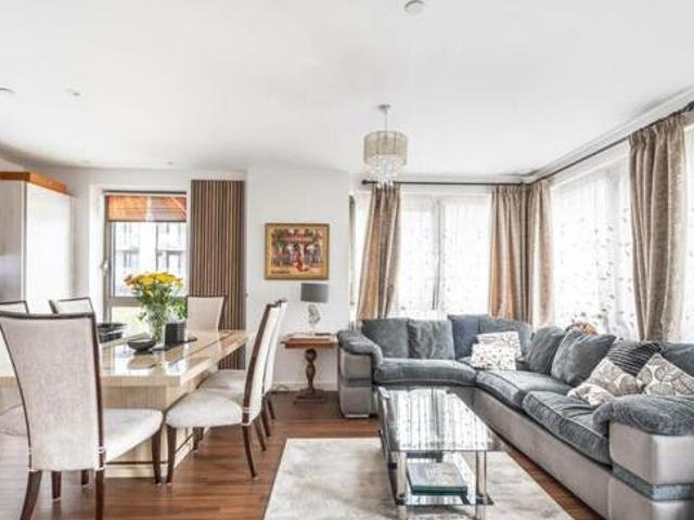 3 Bedroom Flat For Rent In Wembley Park, Wembley