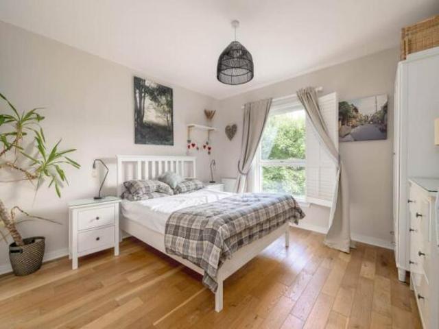 3 bedroom flat for rent in West Mill Road, Colinton, Edinburgh, EH13