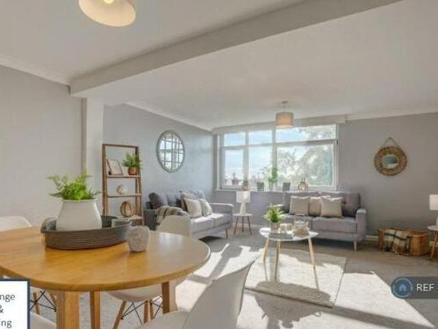 3 Bedroom Flat For Rent In West Bridgford