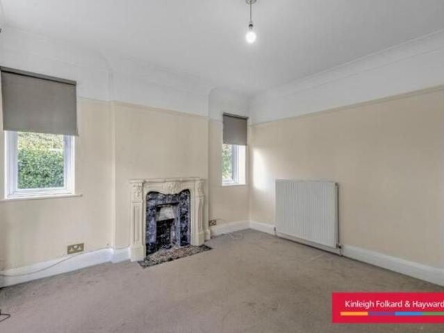 3 bedroom flat for rent in West Road, London, SW4