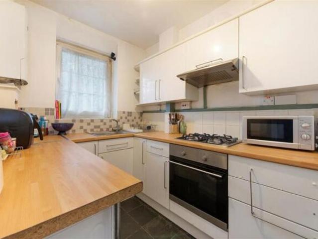 3 bedroom flat for rent in Weston Street, London Bridge, SE1