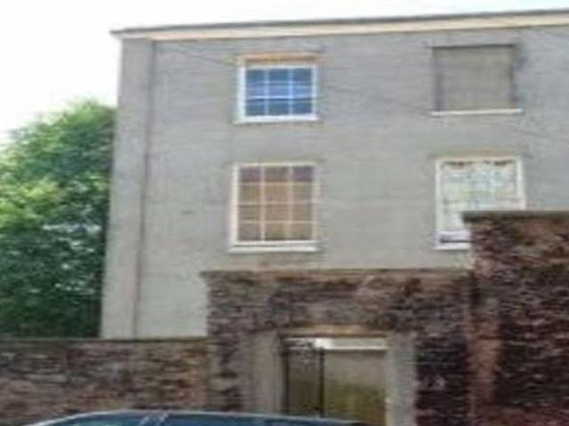 3 bedroom flat for rent in Wetherall Place Clifton Bristol BS8
