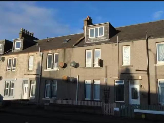 3 bedroom flat for rent in Whyterose Terrace, Leven, KY8