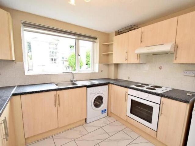 3 bedroom flat for rent in Winchester, SO23