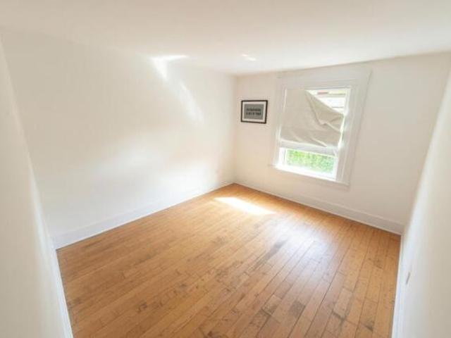 3 bedroom flat for rent in Wightman Road, London, N8