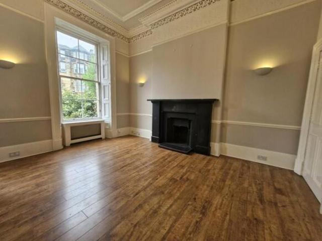 3 bedroom flat for rent in Woodlands Terrace, Park, G3