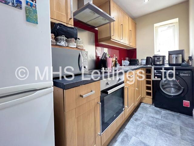 3 Bedroom Flat for rent in Woodsley Road