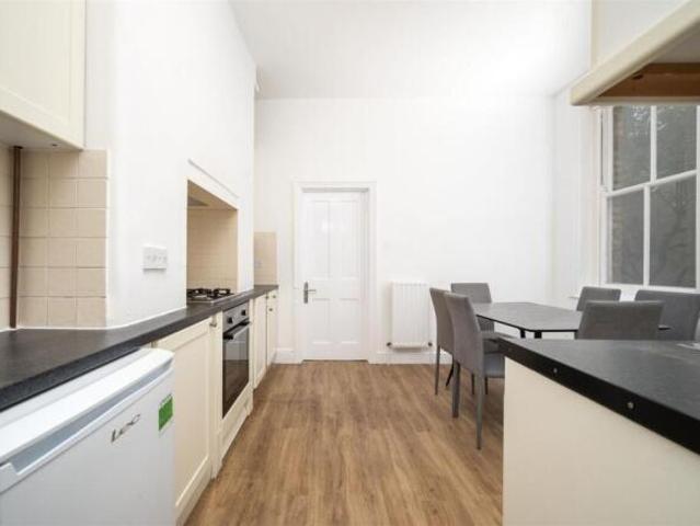 3 bedroom flat for rent in Wymering Road, Maida Vale W9