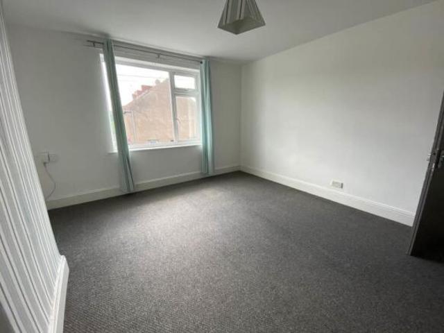 3 bedroom flat for rent in Acacia Road, Bristol, BS16