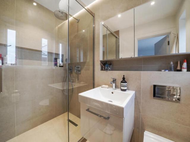 3 bedroom flat for rent in Abbey Court, St John's Wood, NW8