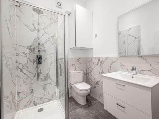 3 bedroom flat for rent in Aberdare Gardens, South Hampstead, London, NW6