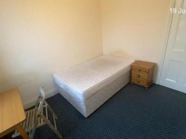 3 bedroom flat for rent in Addycombe Terrace, Newcastle Upon Tyne, NE6