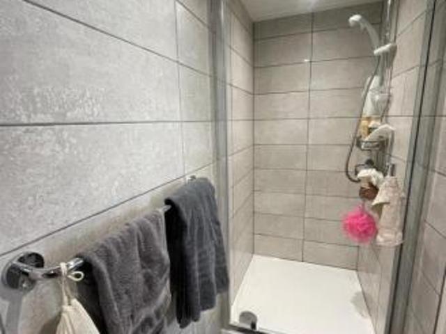3 bedroom flat for rent in Addison Road Flat 1, Plymouth, PL4