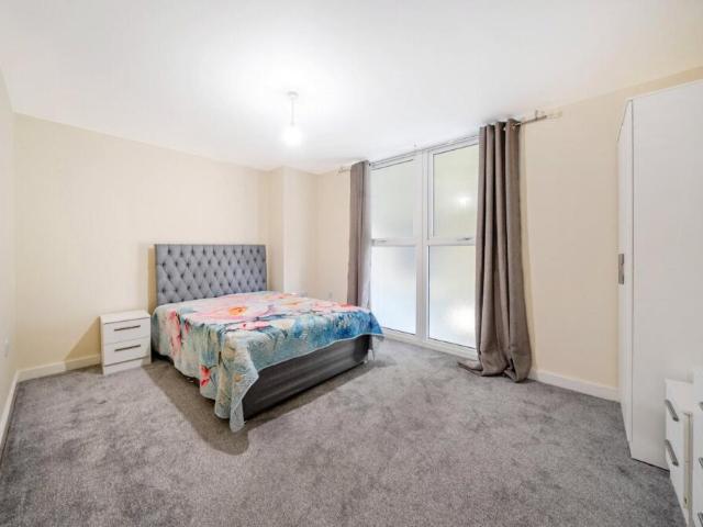 3 bedroom flat for rent in Adelphi Street, Salford, Greater Manchester, M3