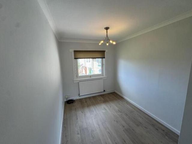 3 bedroom flat for rent in Airlie Road, Glasgow, G69