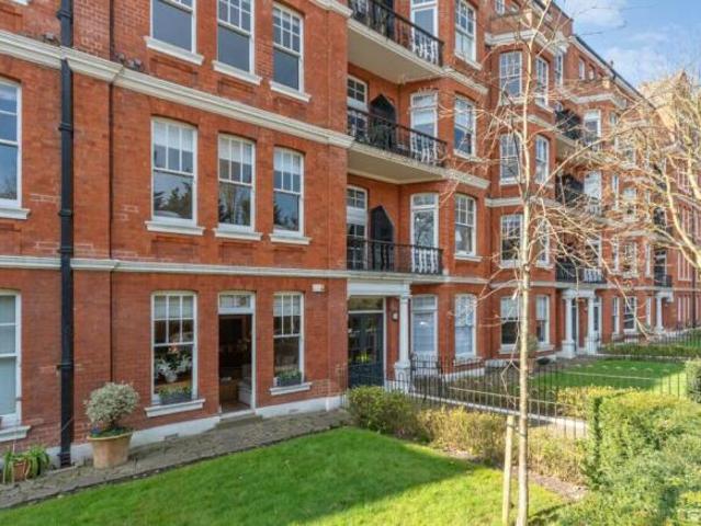 3 bedroom flat for rent in Albany Mansions, Albert Bridge Road, SW11