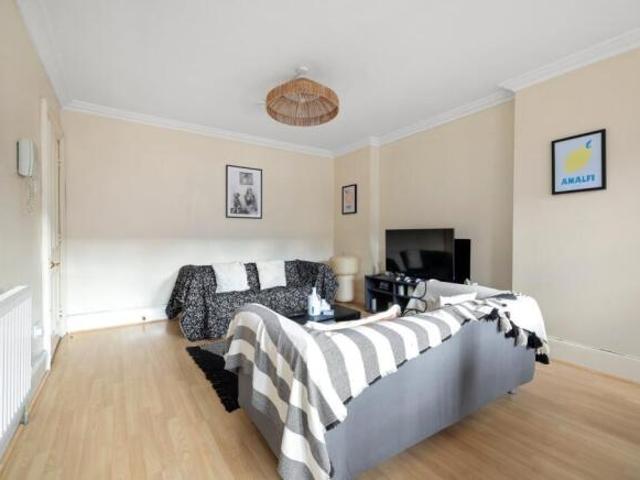 3 bedroom flat for rent in Albany Street, Regents Park, NW1