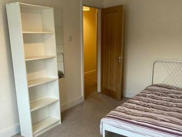 3 bedroom flat for rent in Albany Road Coventry CV5