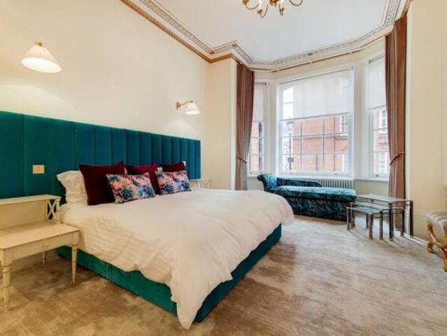 3 bedroom flat for rent in Albert Hall Mansions, Kensington Gore, London, SW7