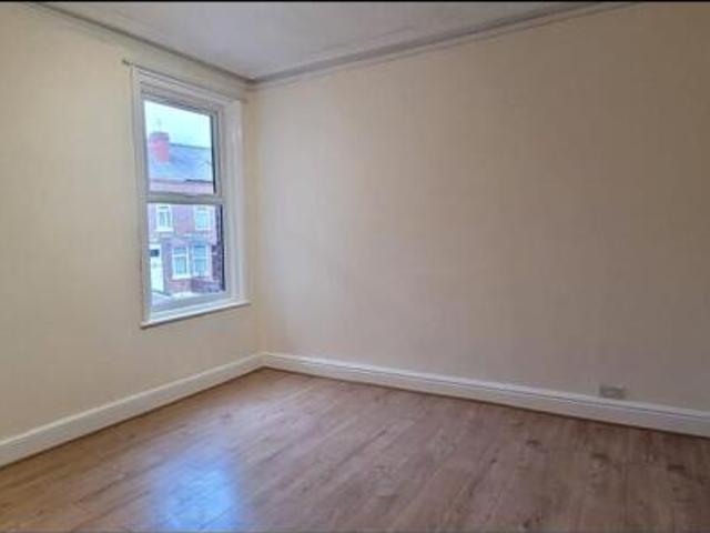 3 bedroom semi detached house for rent in Albert Road, Manchester, M19