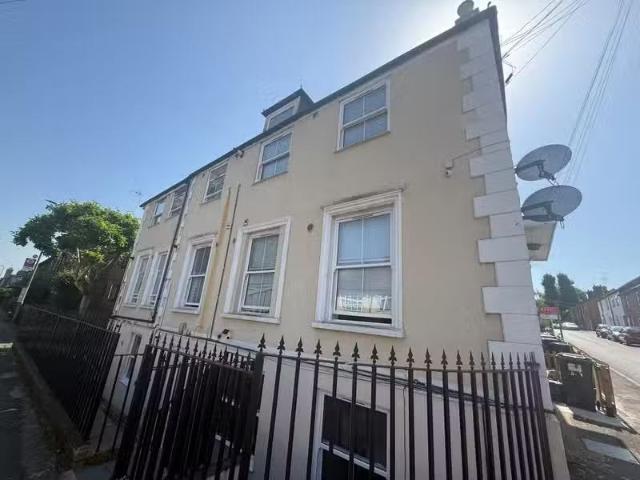 3 bedroom flat for rent in Albert Road, Orpington BR5
