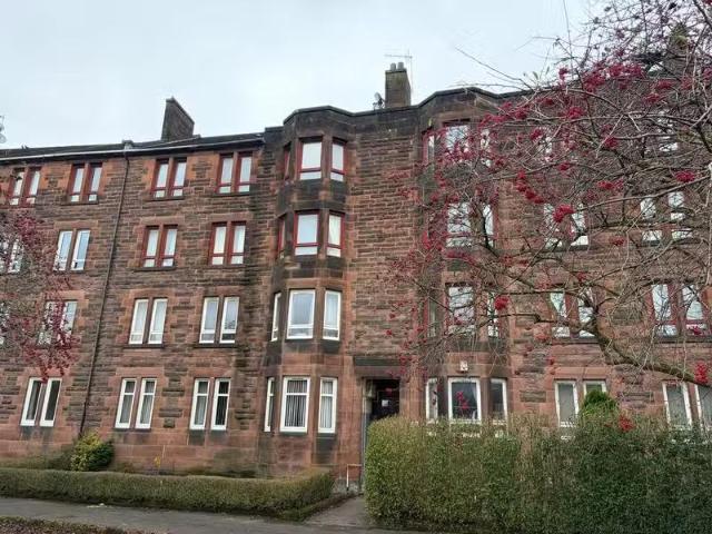 3 bedroom flat for rent in ANNIESLAND, Greatwestern Road, G13