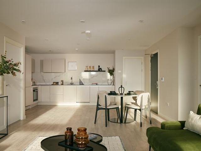 3 Bedroom Flat For Rent In Anderston Quay