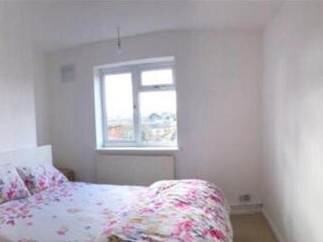 3 Bedroom Flat For Rent In Anerley