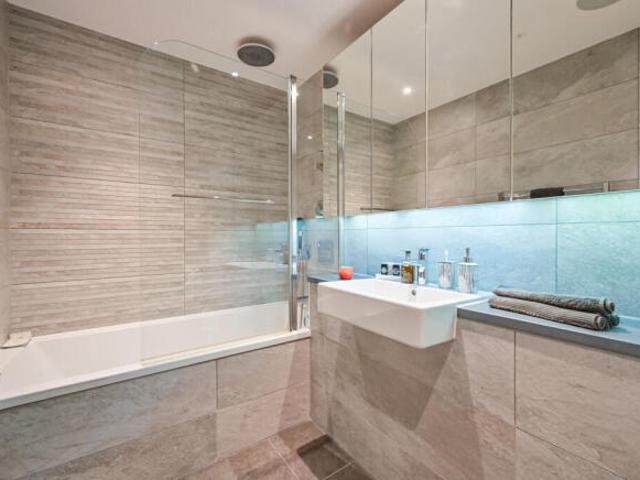 3 bedroom flat for rent in Angel, London, N1