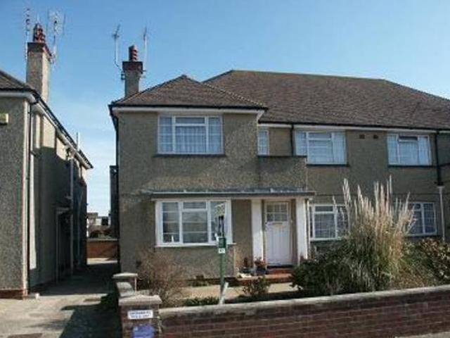 3 bedroom flat for rent in Anscombe RoadWorthingWest Sussex BN11