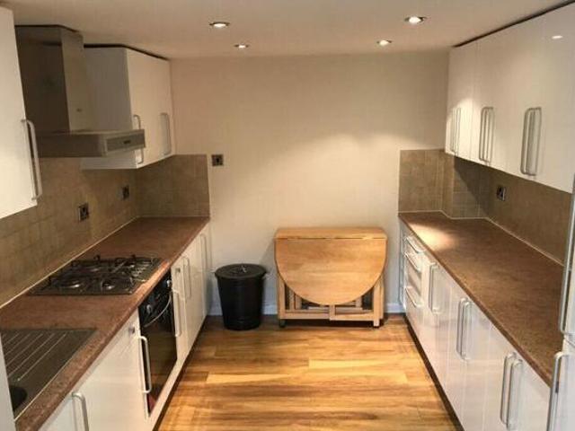 3 Bedroom Flat For Rent In Anson Road