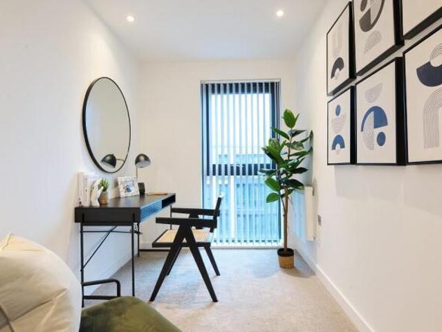 3 bedroom flat for rent in Aspire, Herschel Street, Slough, SL1