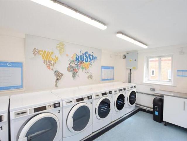 3 bedroom flat for rent in Apt 2, Brayford Court Student Apartment 26/27, LN1