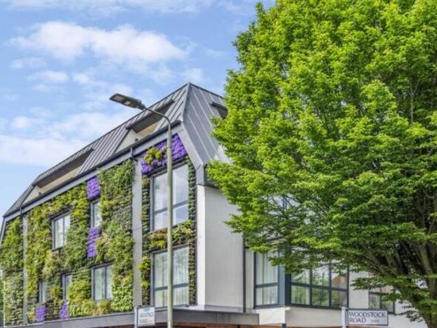 3 bedroom flat for rent in Armitage Road, Golders Green, NW11